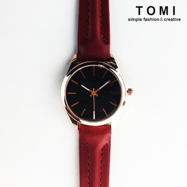 Simple Ultra Thin Minimal Quartz Watch – Gifts for Designers